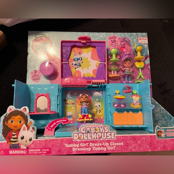 Source Unknown | Toys | Gabbys Dollhouse Gabby Girl Dressup Closet ...